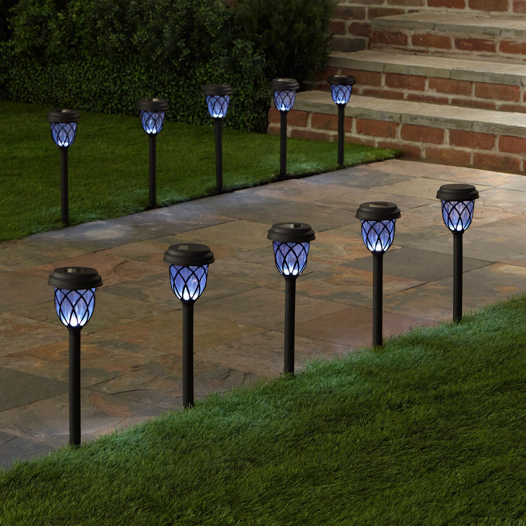 Solar Pathway Lights — Set of 10 | Eloquii