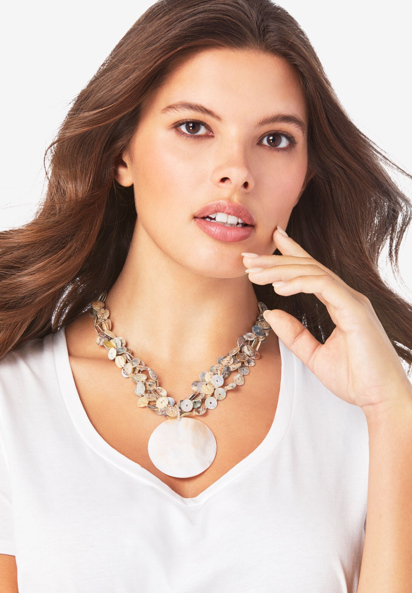 Shell Medallion Necklace | Eloquii